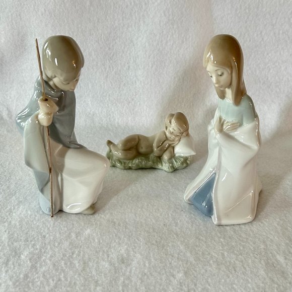 Lladro | Holiday | Lladro 467 4672 467 Holy Family 3 Piece Nativity ...